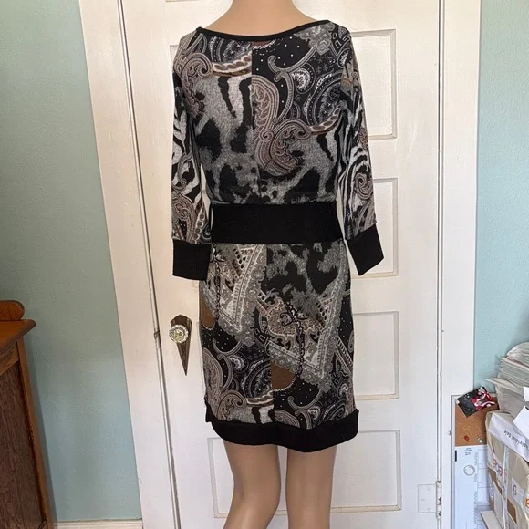 Flamingo USA | Dresses | Flamingo Black And Gray Paisley Animal Print ...